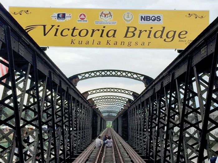 A Gala Day for Perak's Victoria Bridge | Ipoh Echo