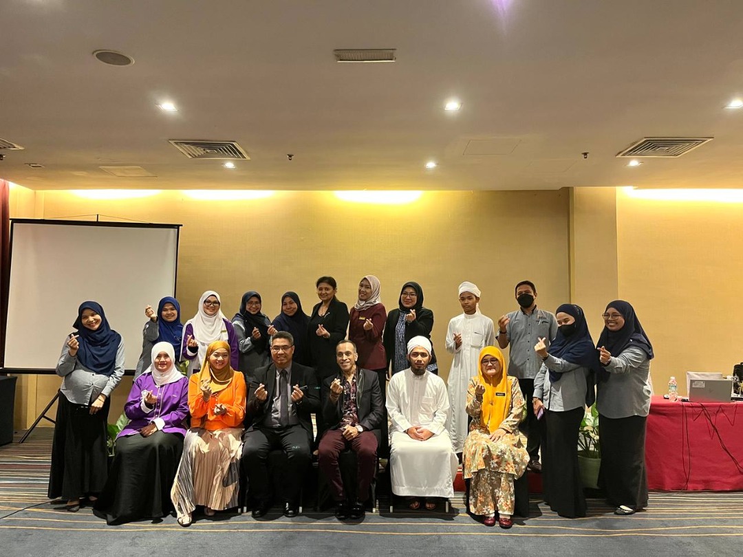 SIGNING CEREMONY WITH BATU GAJAH COMMUNITY COLLEGE IN COLLABORATION ...