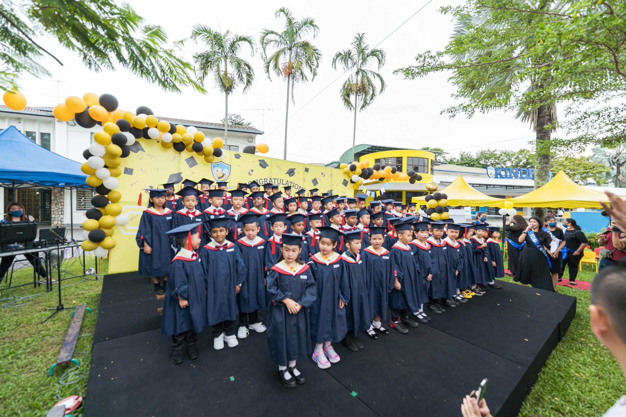 Kinder Labz Students Share Joy With Others During Their Graduation ...