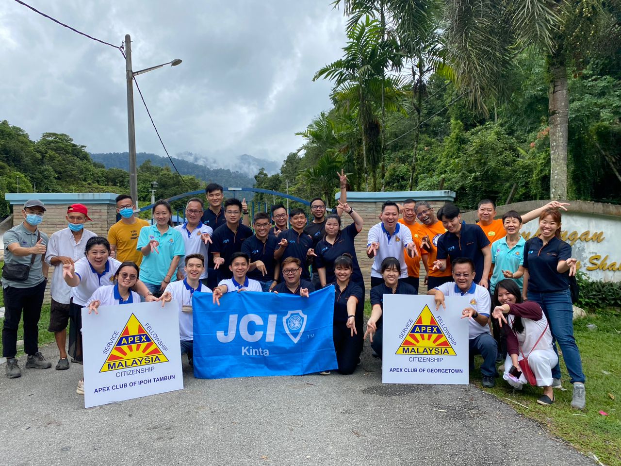 Giving a Helping Hand Project | Ipoh Echo