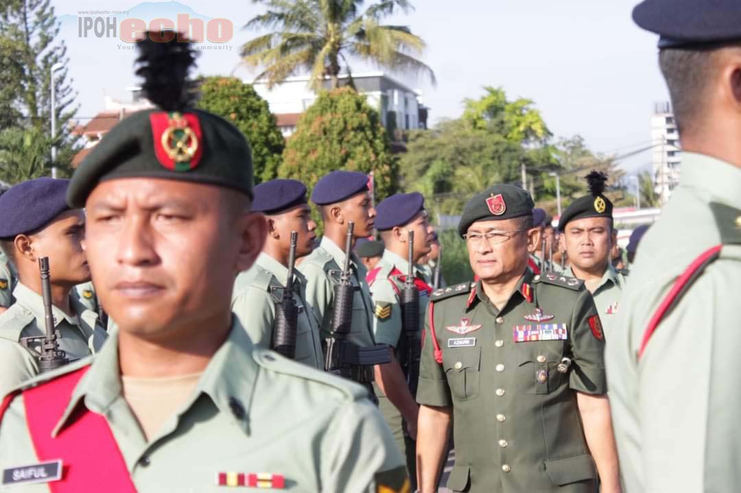 Brigadier General Asri Shukor the new Commander of the 2nd Brigade ...