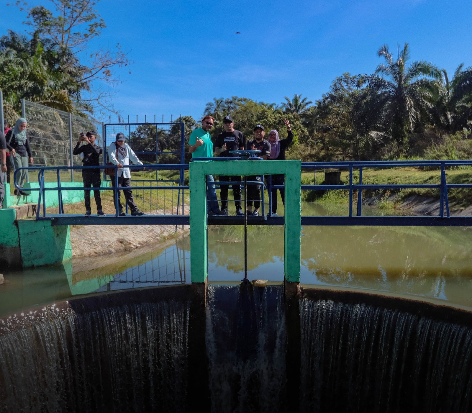 The uniqueness of Telaga Gergasi in Selama, Perak. | Ipoh Echo
