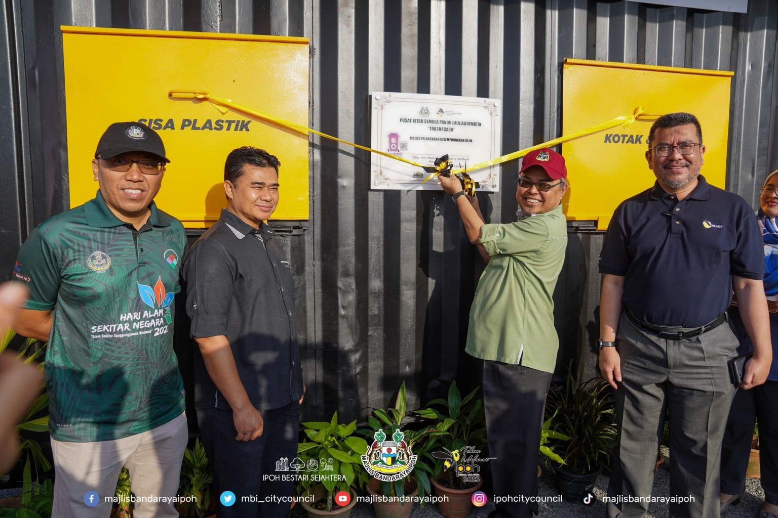 Launch of Automated Drive-Thru Recycling center 'Trash4cash' | Ipoh Echo
