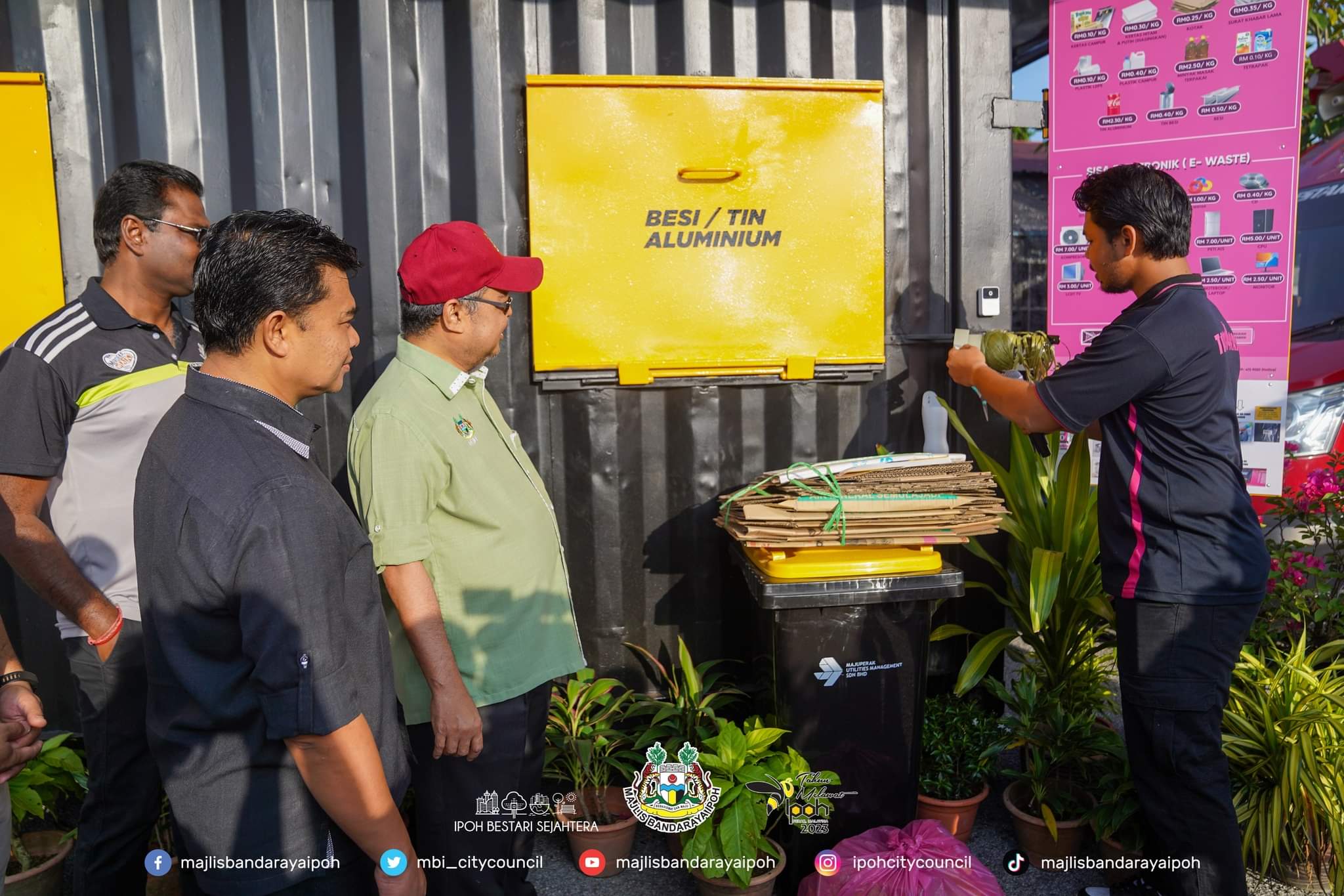 Launch of Automated Drive-Thru Recycling center 'Trash4cash' | Ipoh Echo