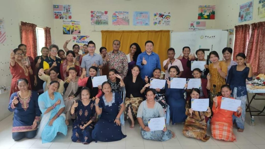 Indigenous women attend beauty product courses | Ipoh Echo