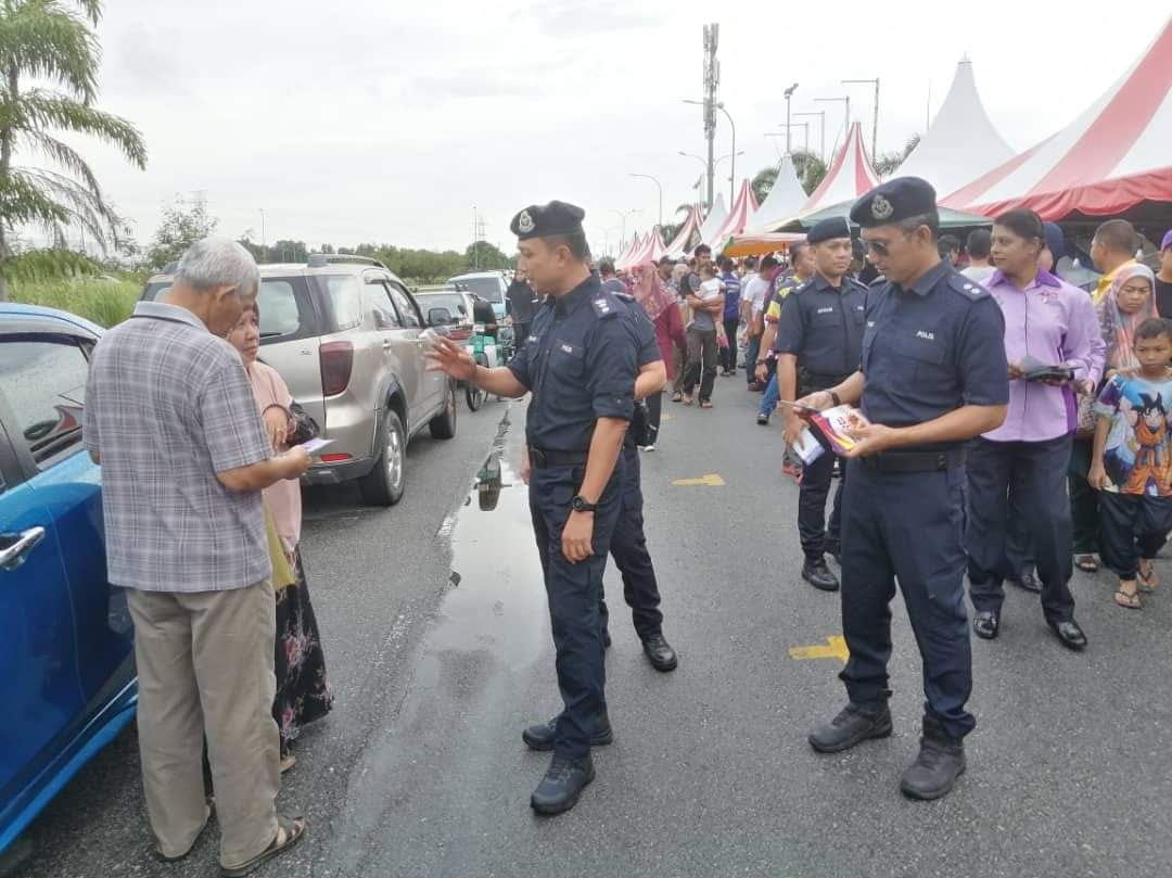 Manjung police deliver crime prevention information to the public ...