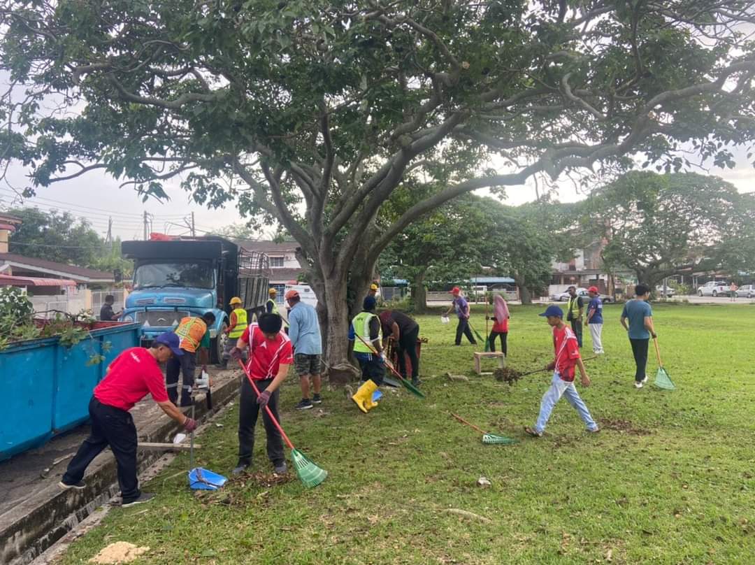 The community together succeeds in the gotong-royong program | Ipoh Echo