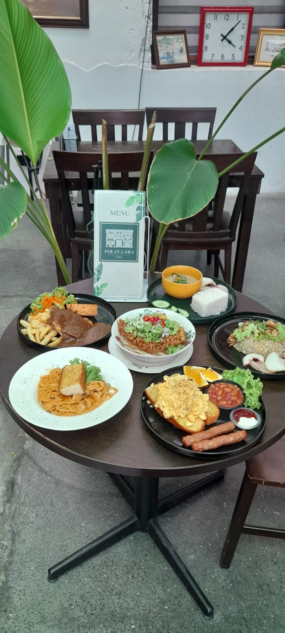 Pekan Lama Cafe is the best 'chill' location on the weekend | Ipoh Echo