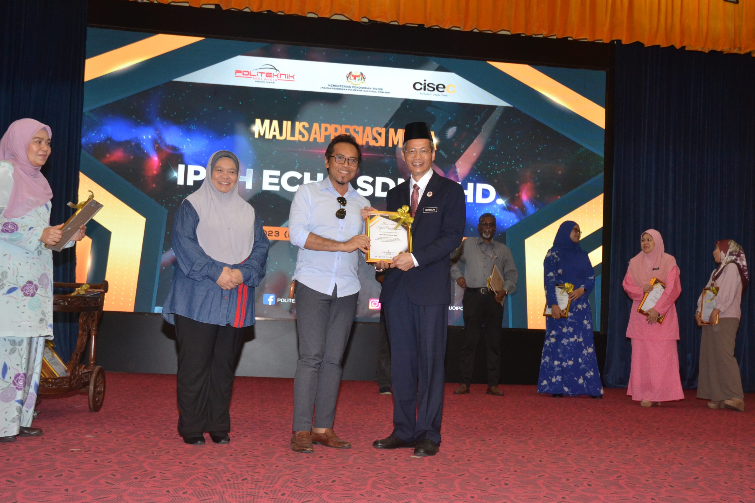 PUO collaborates with 18 industries, celebrates 22 media practitioners ...