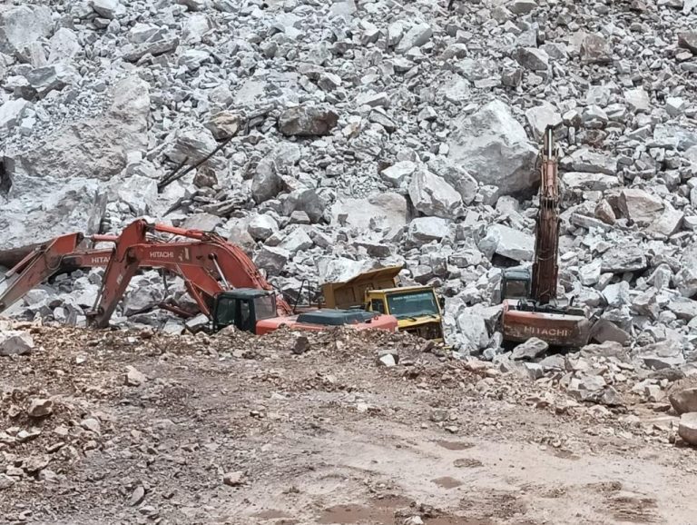 Man dead buried in stone collapse at quarry site | Ipoh Echo