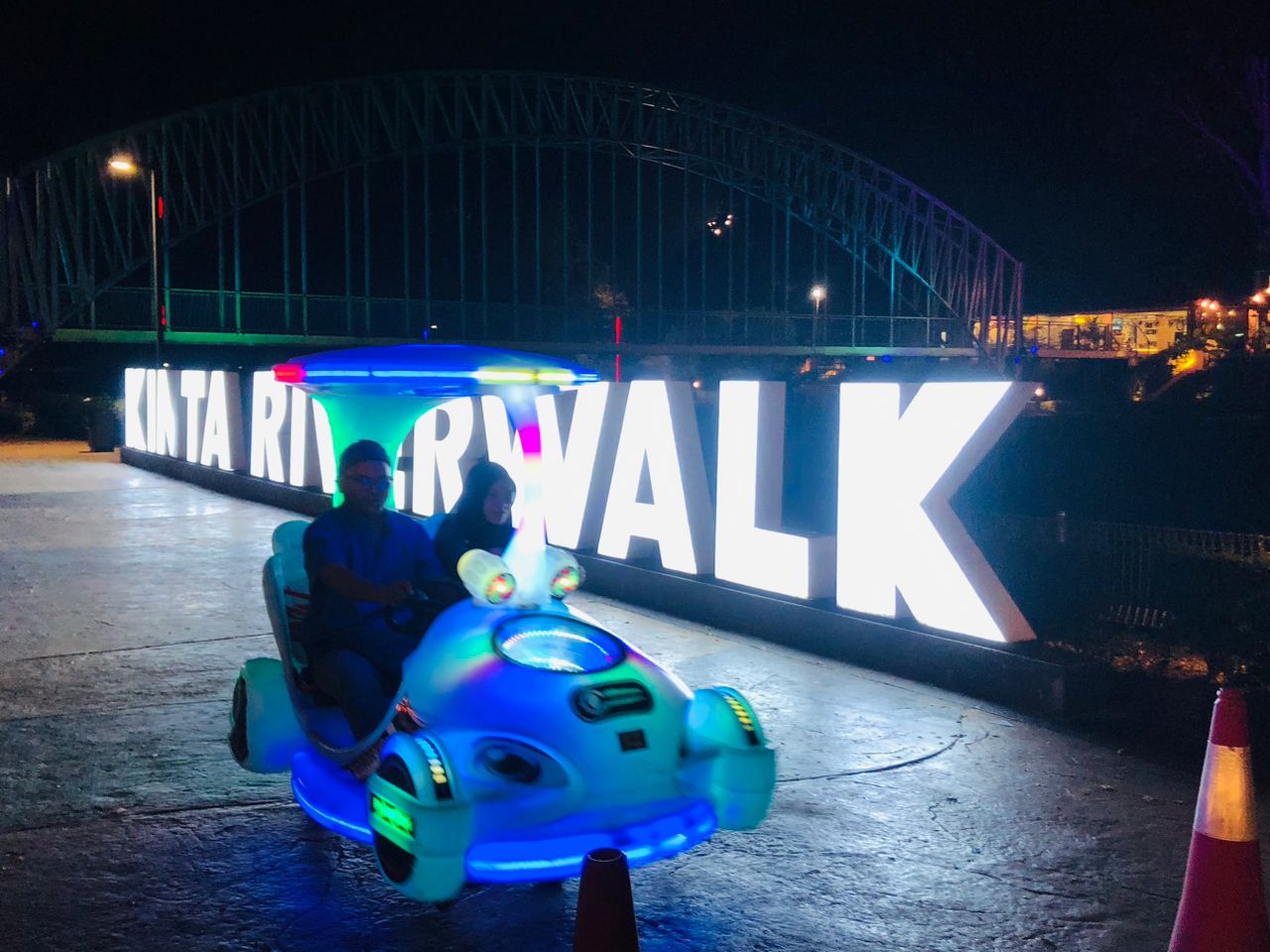 Visitors Flock to Kinta Riverwalk, the Newest Nighttime Recreational ...