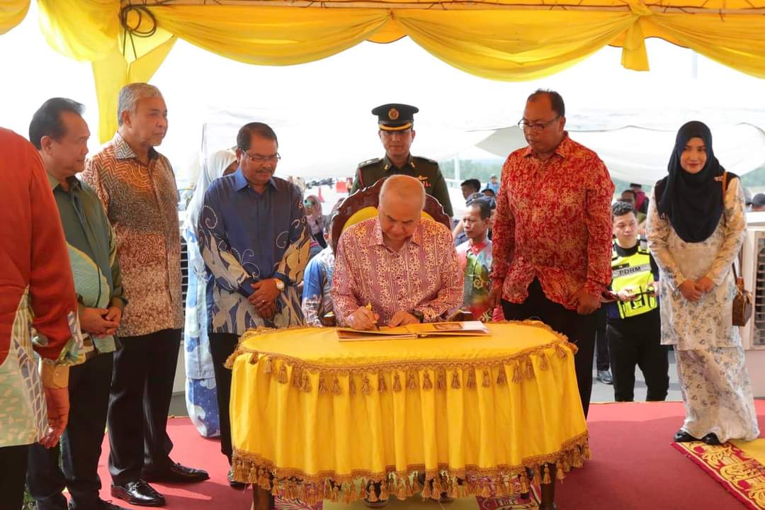 The New Bridge in Bagan Datuk Officially Named Sultan Nazrin Shah ...