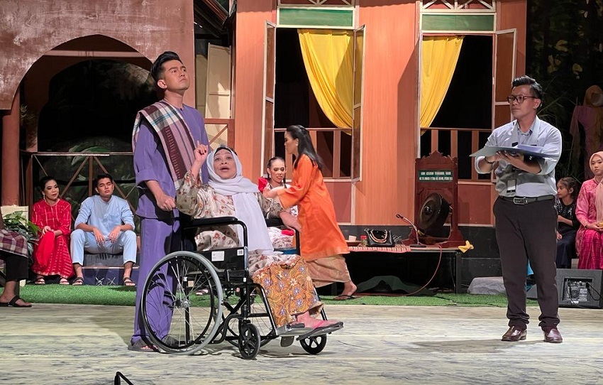 Theater 'Keringat Dabus Tanjung Bidara' Safeguards the Legacy of Perak ...