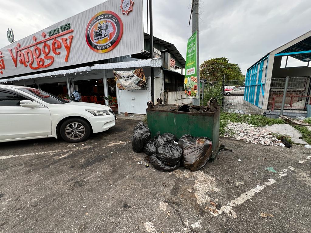 Immediate Replacement of New Covered Trash Bin Urged | Ipoh Echo