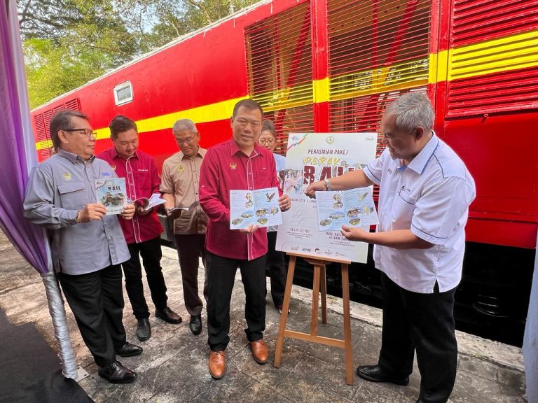 YB Loh, Appeals to KTMB to Add KTM- Komuter Stop at Batu Gajah Station ...