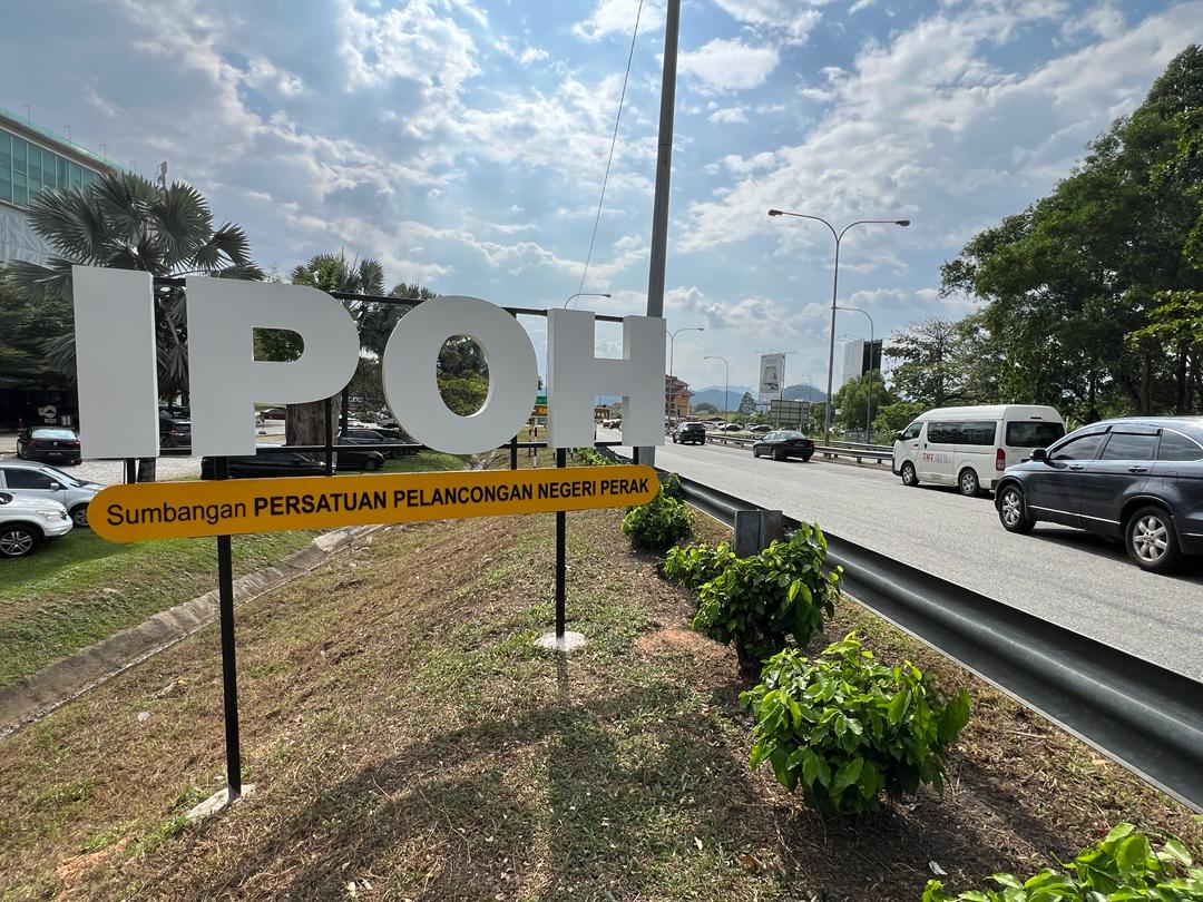 PTA Contributes Landmark 'IPOH' | Ipoh Echo