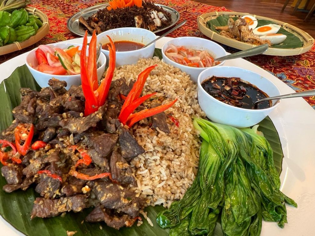 Ramadan Iftar, Four Options of 'Set Talam' Must Be Savored | Ipoh Echo