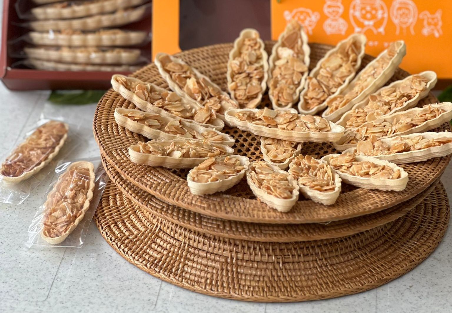 Almond Flakes Glutinous Rice Boat Cookies | Ipoh Echo