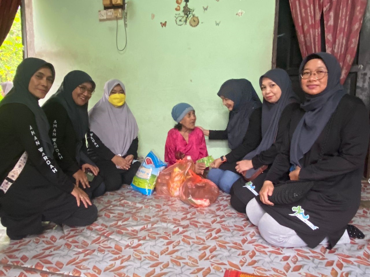25 Underprivileged Families Touched by Aman Wardah's Contributions ...