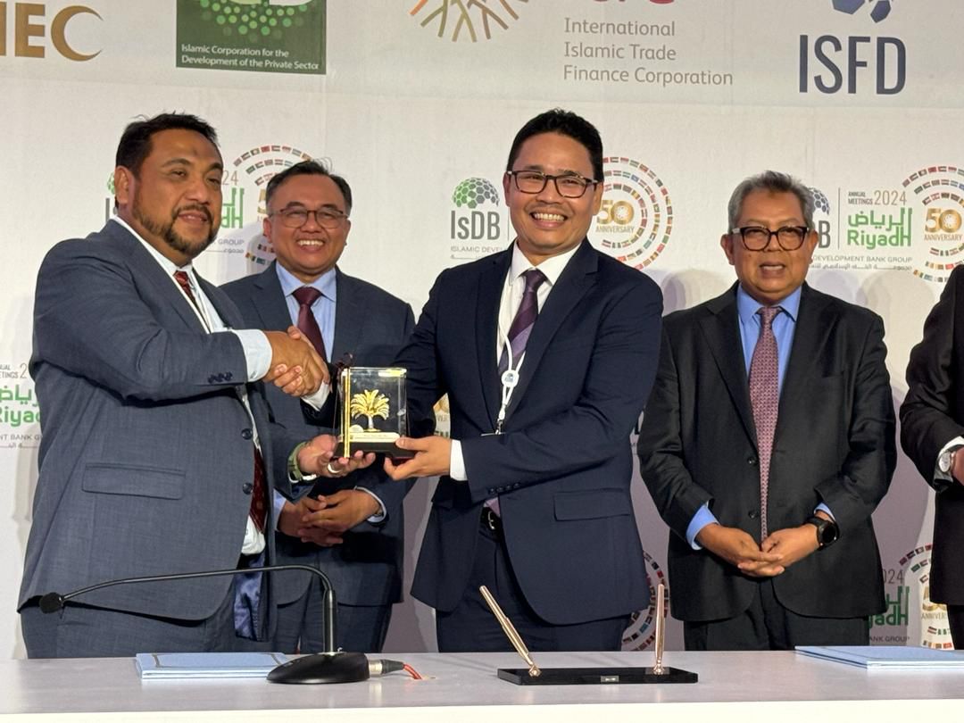 Expand product to West Asia, Perak SADC and Pak Tam Catering Mou in ...