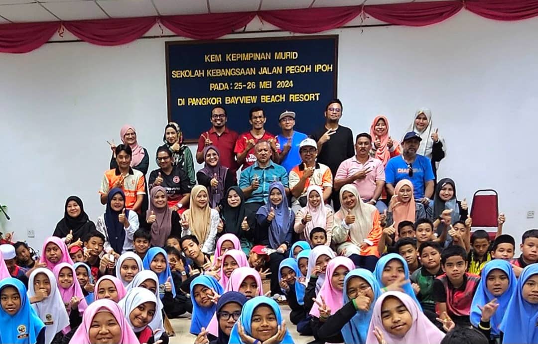 80 students SK Jalan Pegoh participated in a leadership camp at Pangkor ...