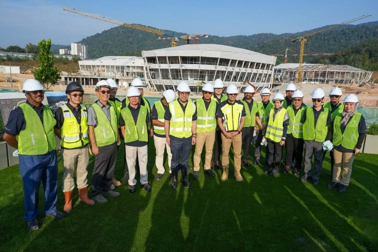 Construction of PERKESO Rehabilitation Center in Meru Raya Progressing ...