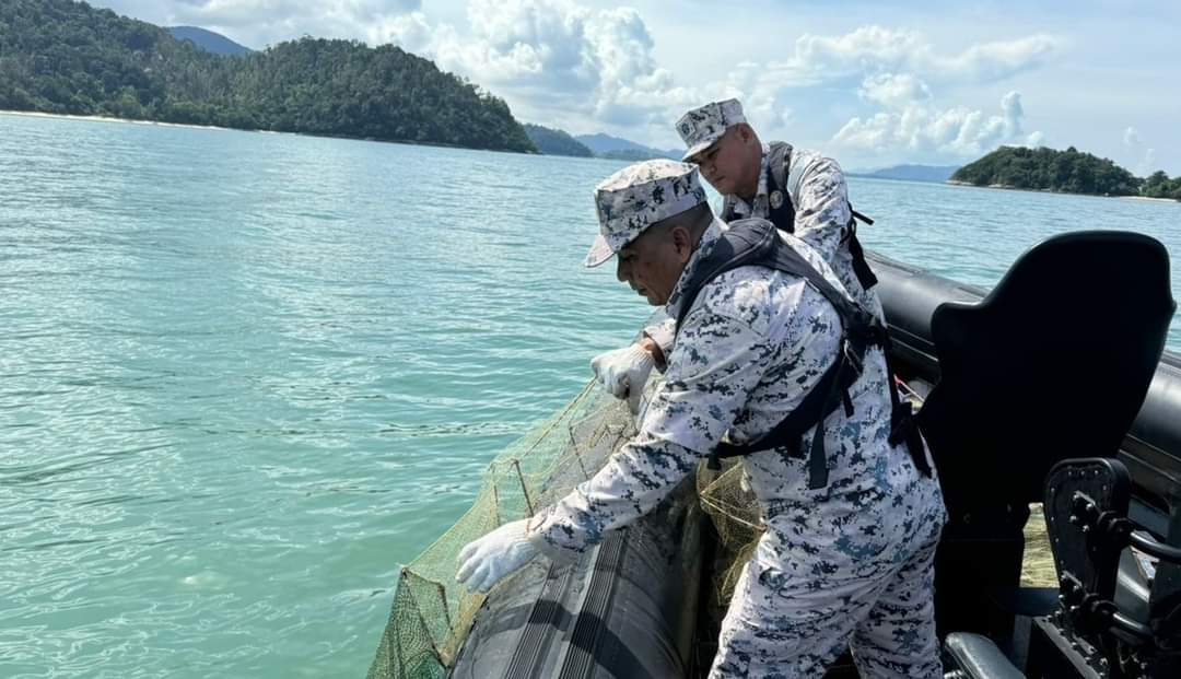 Maritime Malaysia Seizes Dragon Traps in Pulau Talang Waters | Ipoh Echo