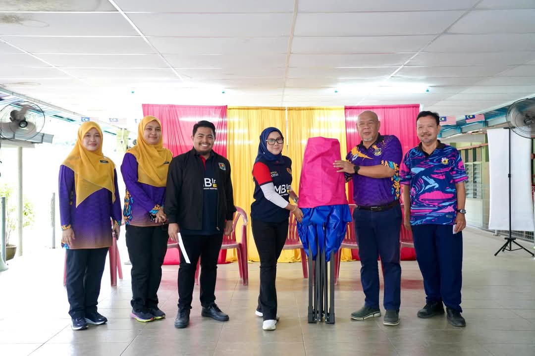 SK Sahom receives donation of tents from MB Inc Perak | Ipoh Echo