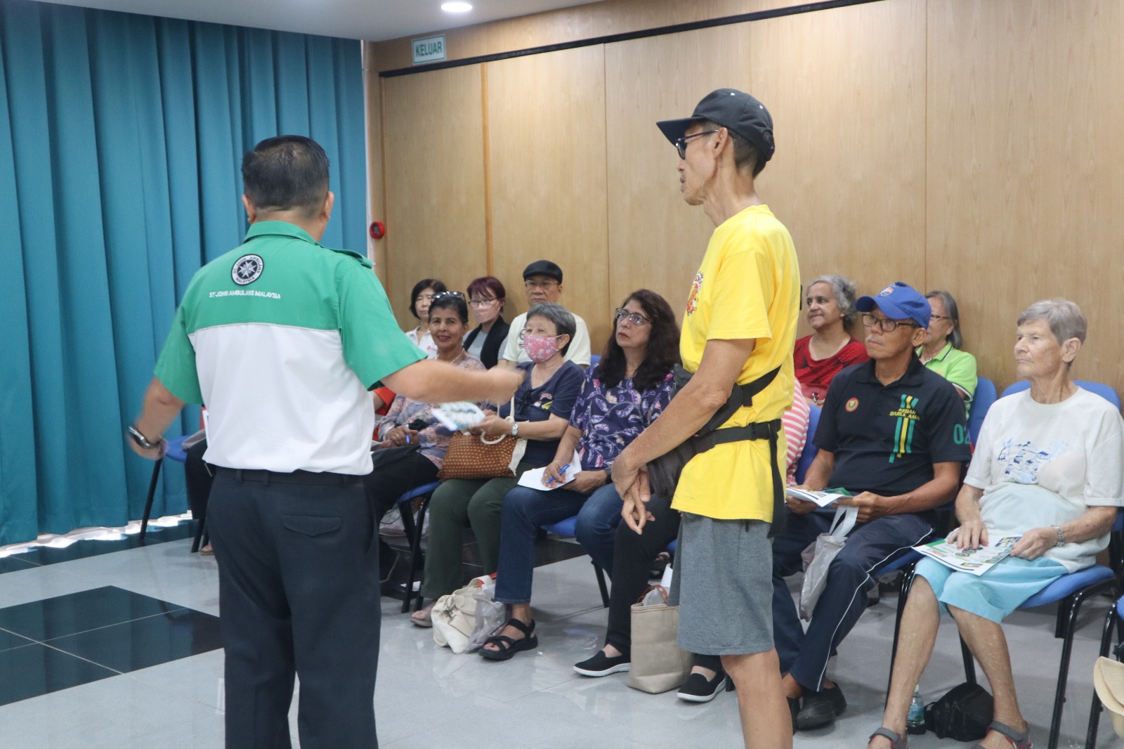 Hospital Fatimah and St. John Ambulance Conduct First Aid Session for Silver Stars Club | Ipoh Echo