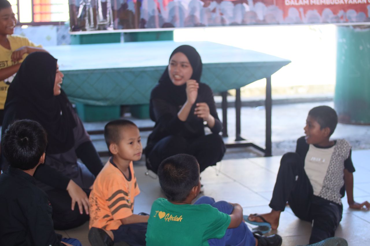 PUO guides students, orphans in public speaking skills | Ipoh Echo