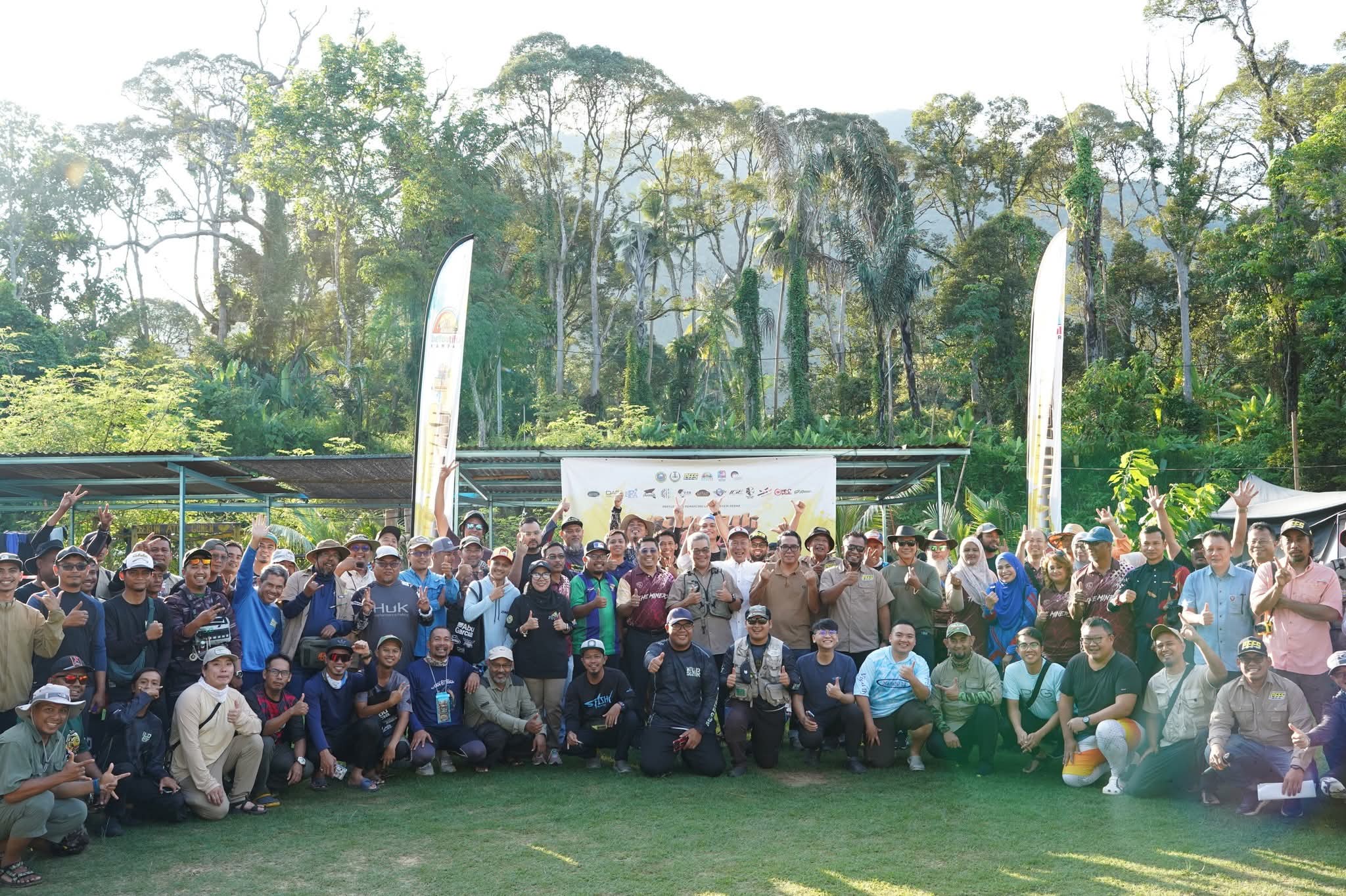 ‘Randuk for Lampam 4.0’: 120 Fly Fishers Make Waves in Sungai Kampar ...